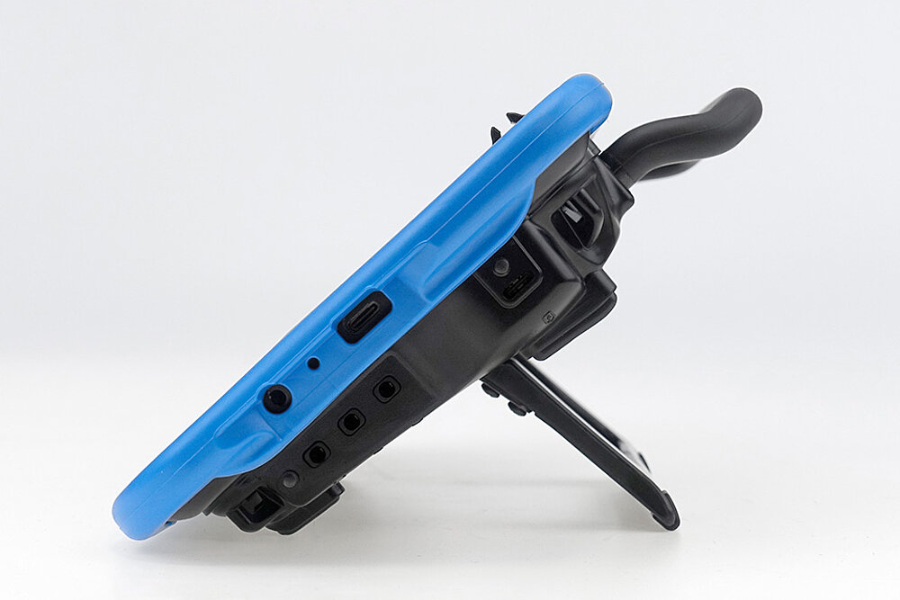 NovaChat 8 - FiNiFox - Assistive devices for special needs