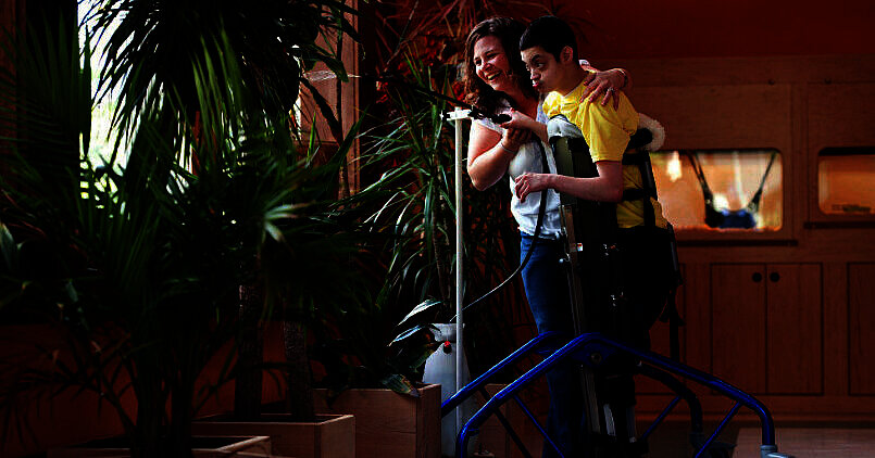 standing - FiNiFox - Assistive devices for special needs